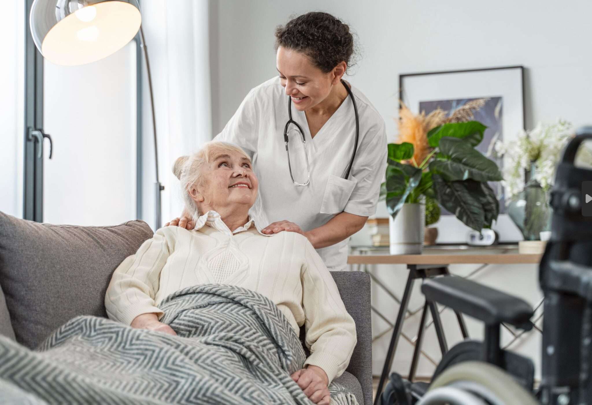 How to Manage Nausea and Vomiting in Hospice